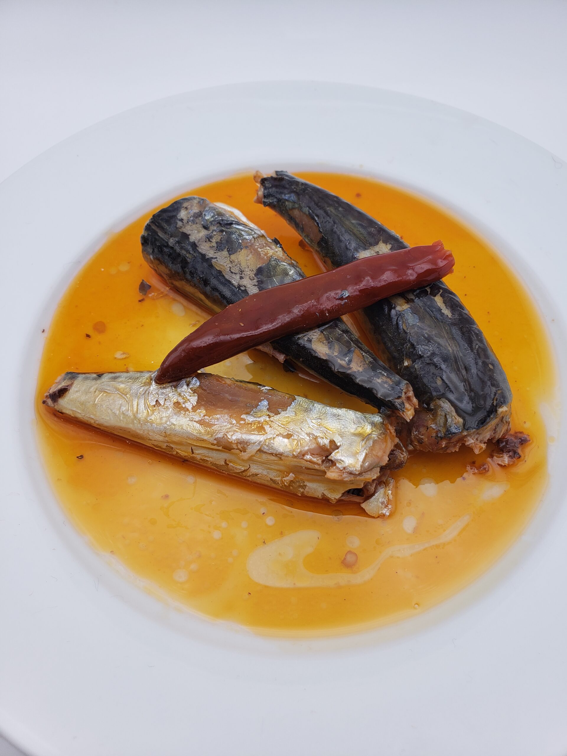 José Gourmet Small Mackerel in Spicy Olive Oil - RTG.fish - Rainbow ...