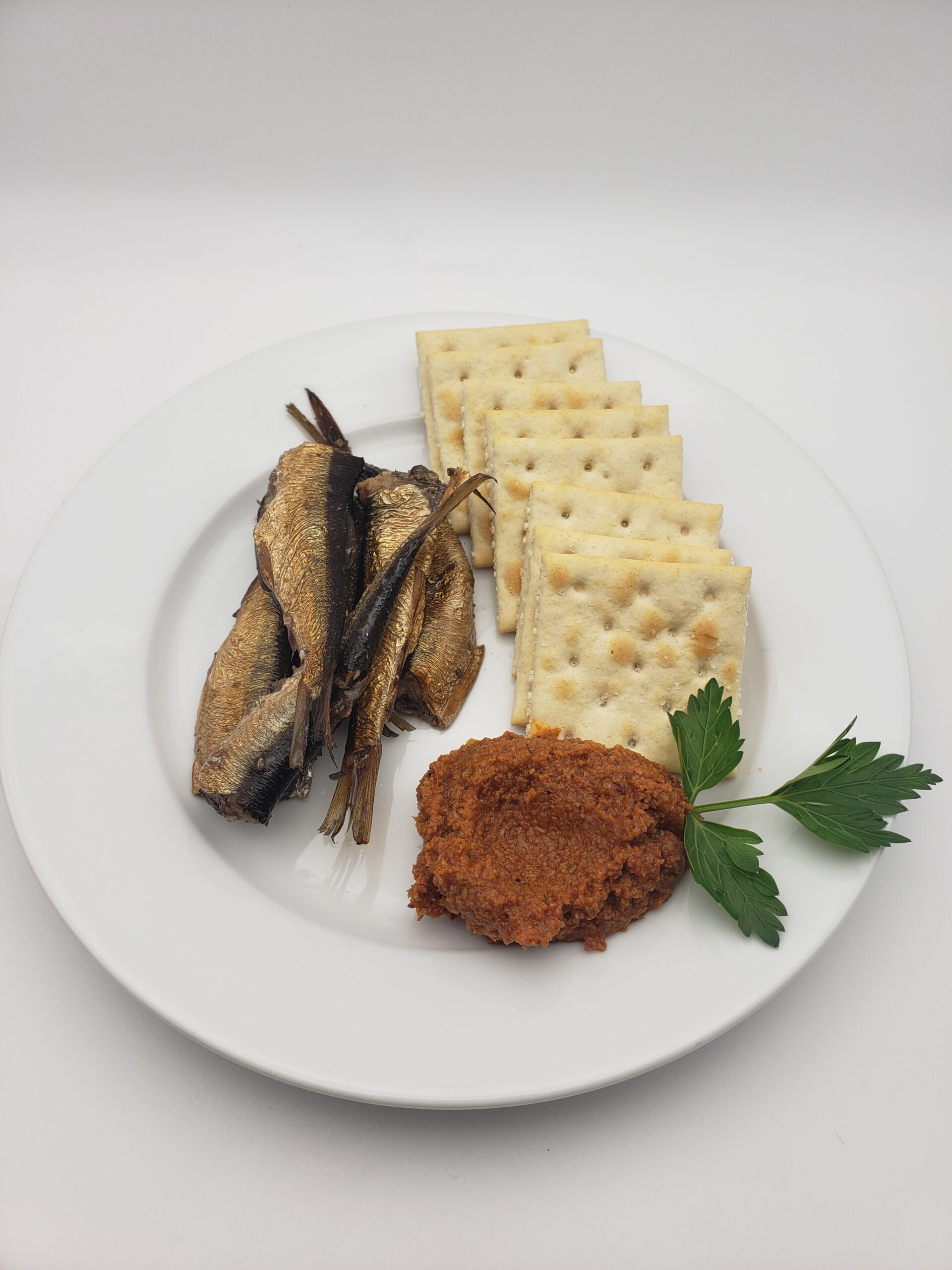 Riga Gold Smoked Sprats in Oil 10/12, 160g - Rainbow Tomatoes Garden