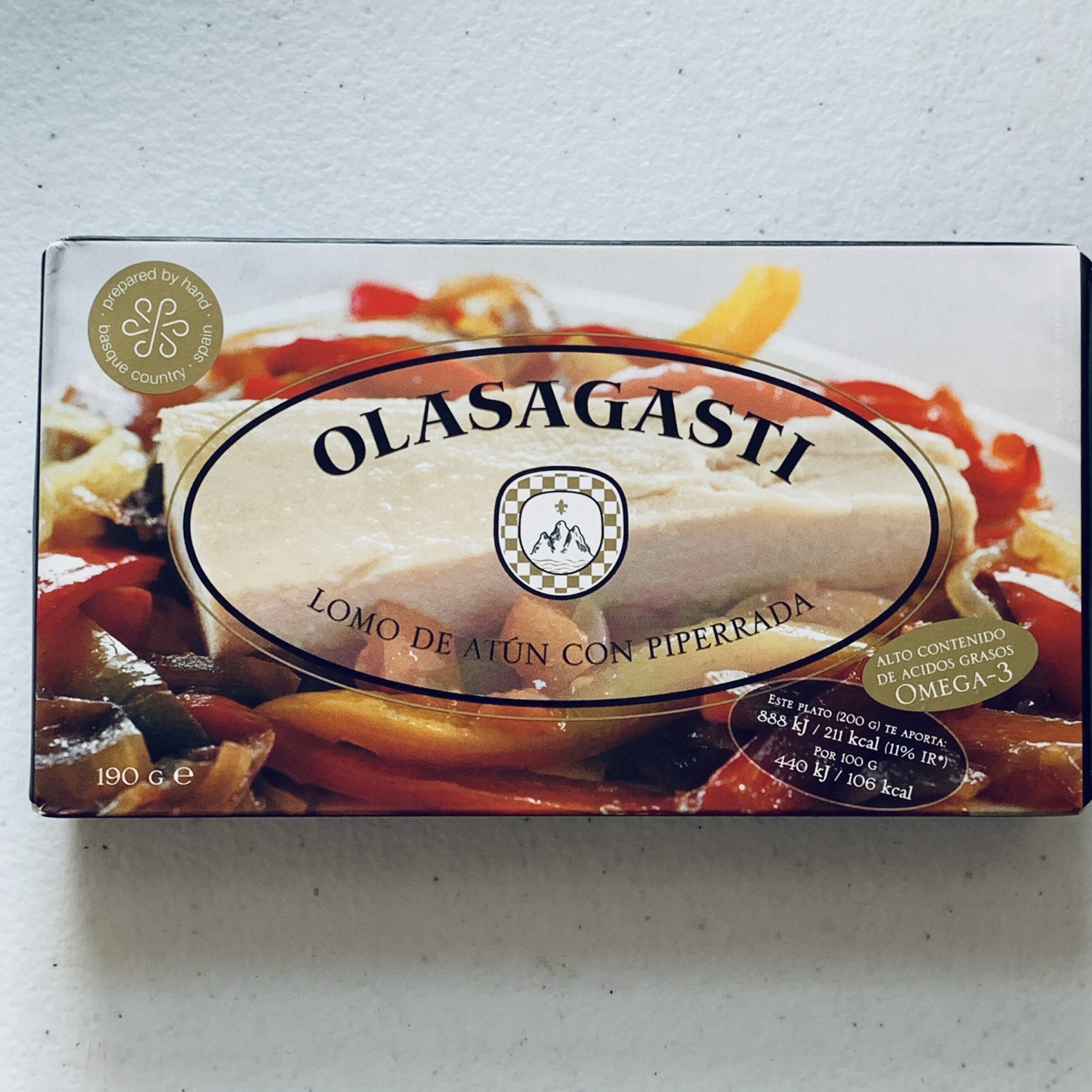 Olasagasti Lomo de atún con piperrada (Tuna Fillet with Basque Piperade ...