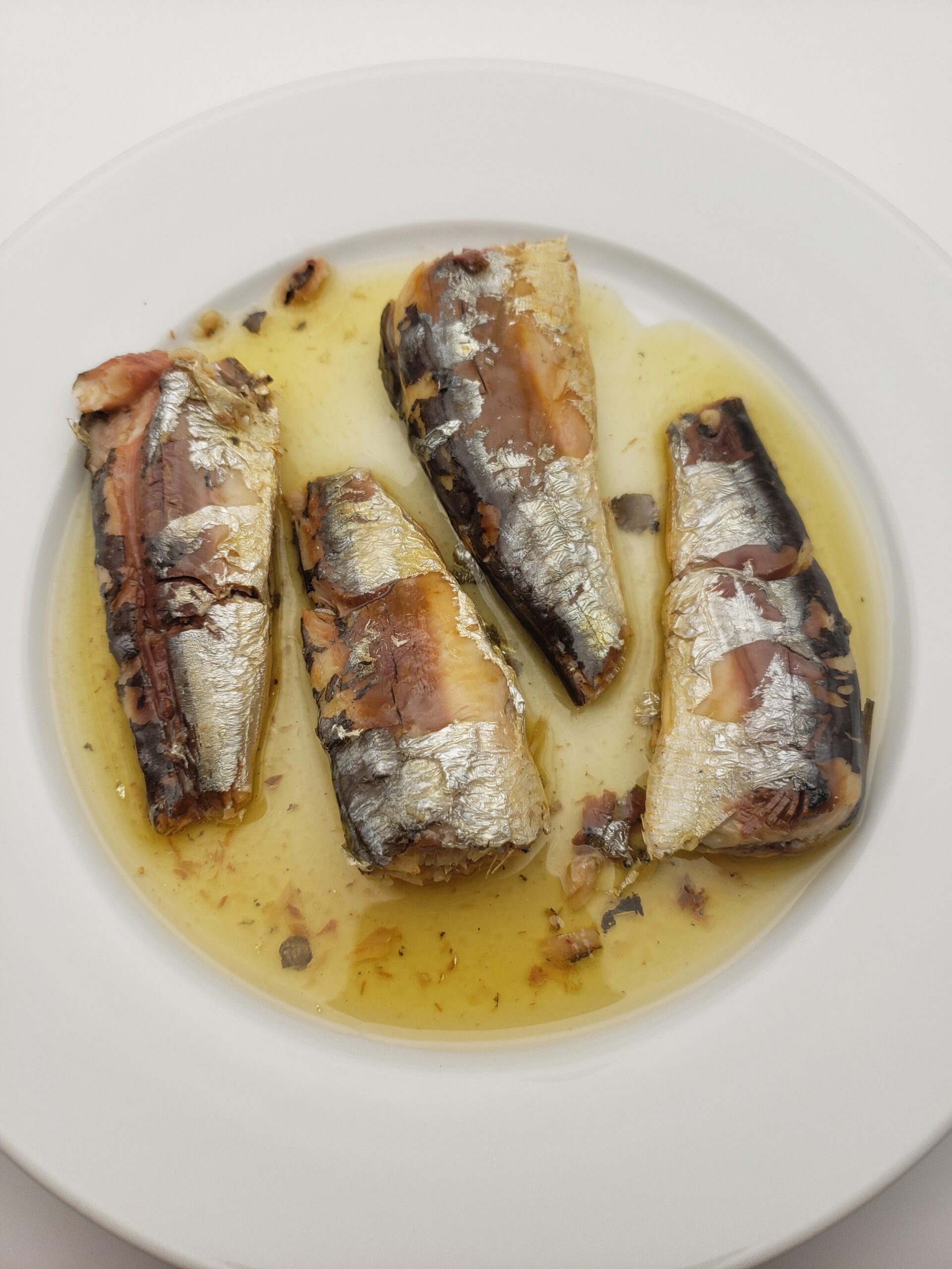 Pinhais Sardines in Olive Oil - RTG.fish - Rainbow Tomatoes Garden